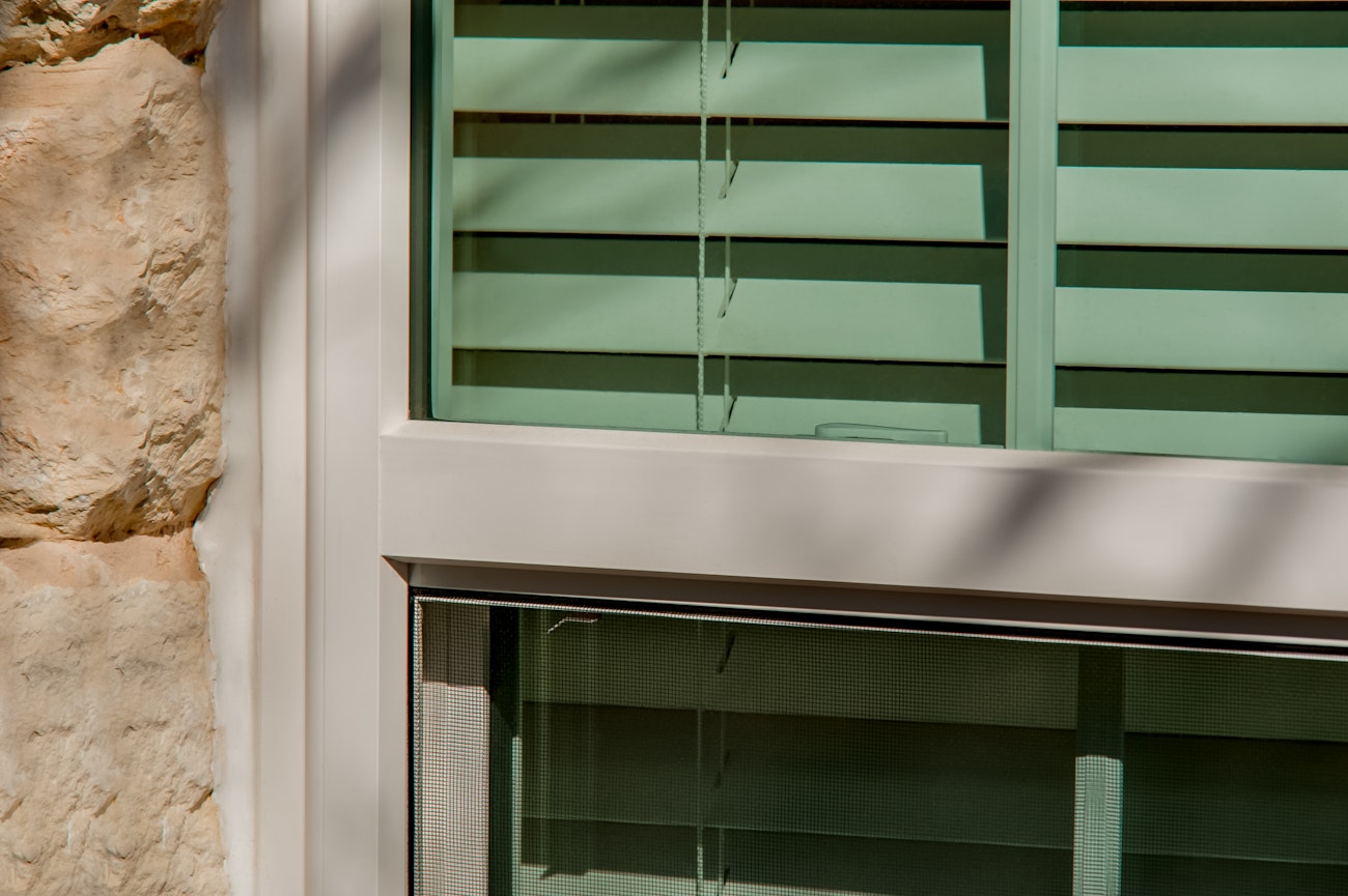 Brennan Traditions Windows with Grids - Argyle